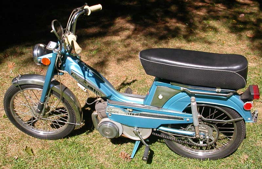 Moped Memoirs: Unveiling the 1973 Motobecane Mobylette Moped - Mopeds.com